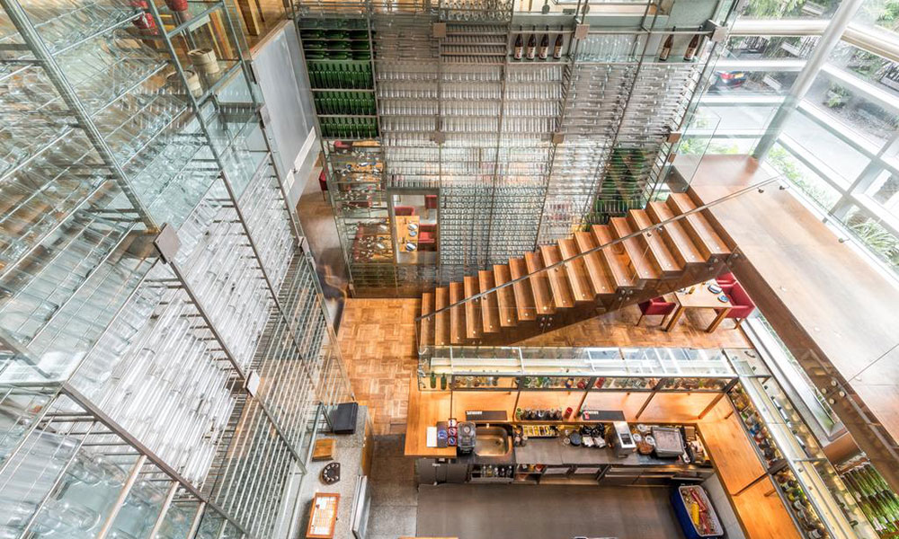 What Are the Parts of a Hotel Lobby? (Design Guide)